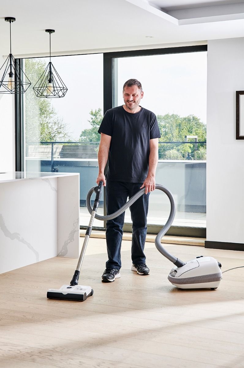 The Sebo Airbelt E3 Premium +Boost Vacuum Cleaner Review and Buyer's ...
